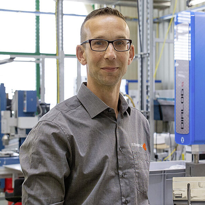 HiQ – Ultraschall Schweißmaschine | Herrmann Ultraschall